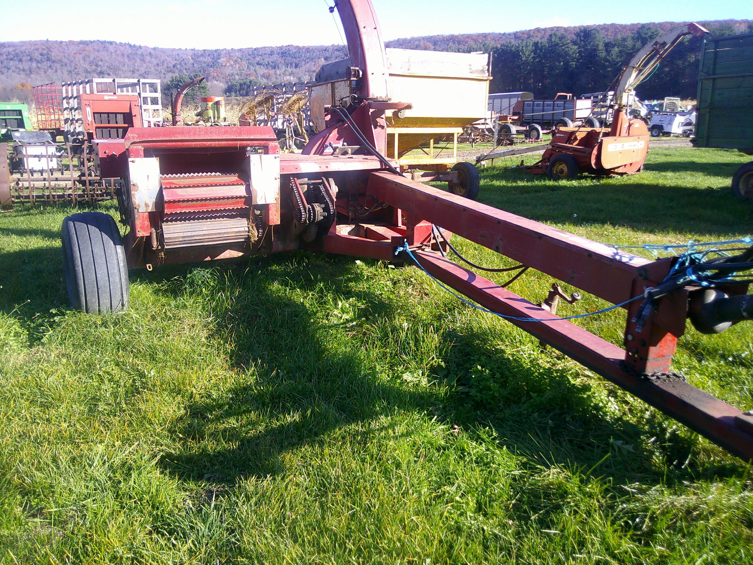 483: CASE IH 881 CHOPPER- 1000 RPM- PTO SHAFT INCLUDED- NO CONTROL BOX ...